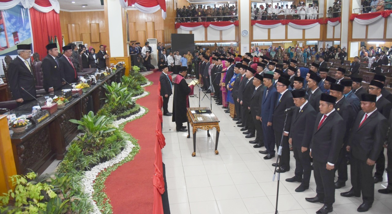 75 Anggota DPRD Sumsel 2019-2024 Dilantik | Sumsel Today